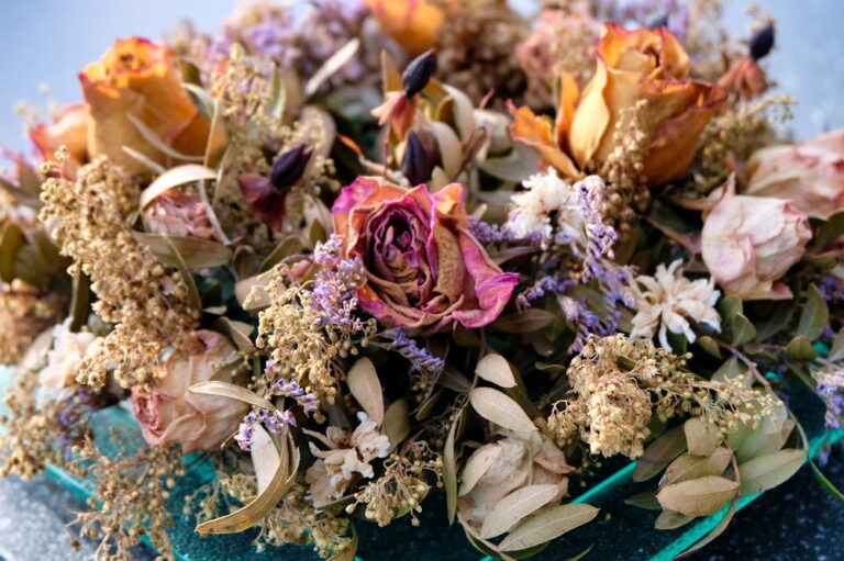 The Art of Dried Flower Bouquets: Discovering Hidden Gems in Your ...